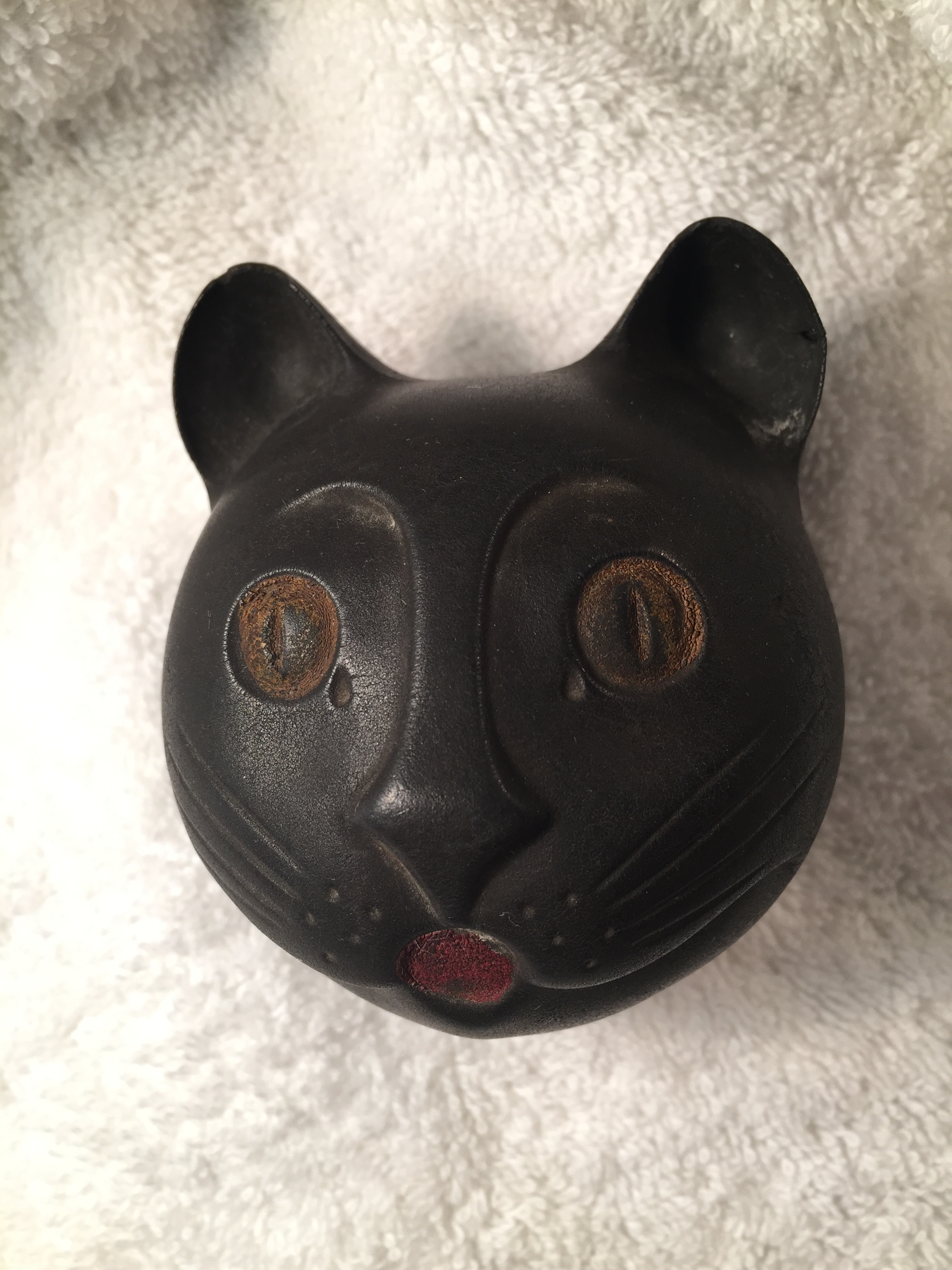 Squeaky Cat Head | Pam's Pictorama